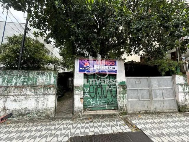 Terreno / Lote para Venda em Santos/SP Embaré