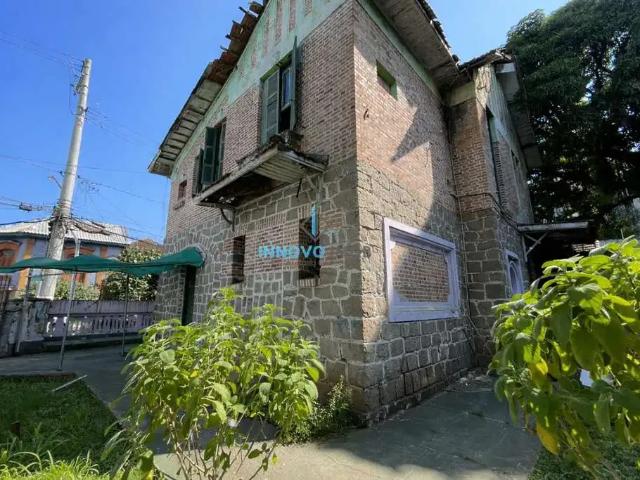 Terreno / Lote para Venda em Santos/SP Encruzilhada