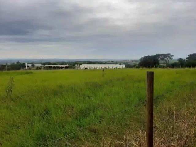 Terreno / Lote para Venda em Salto/SP Chácara Maracajás