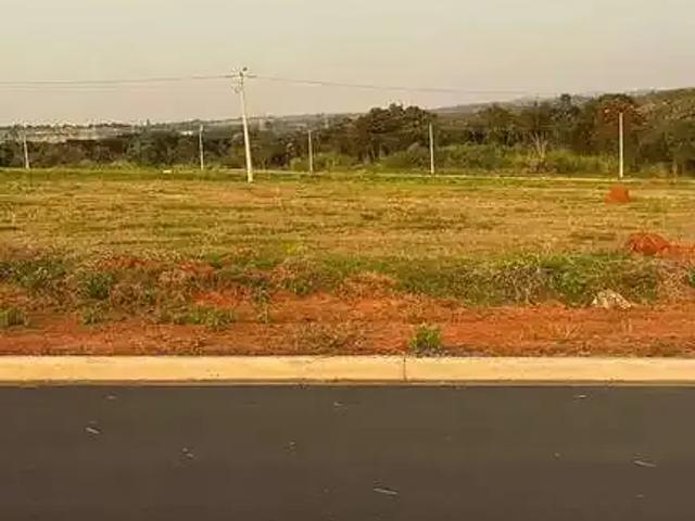 Terreno / Lote para Venda em Salto/SP Jardim dos Ipês