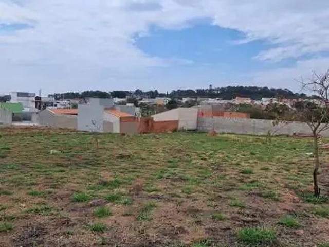 Terreno / Lote para Venda em Salto/SP Jardim Guarujá