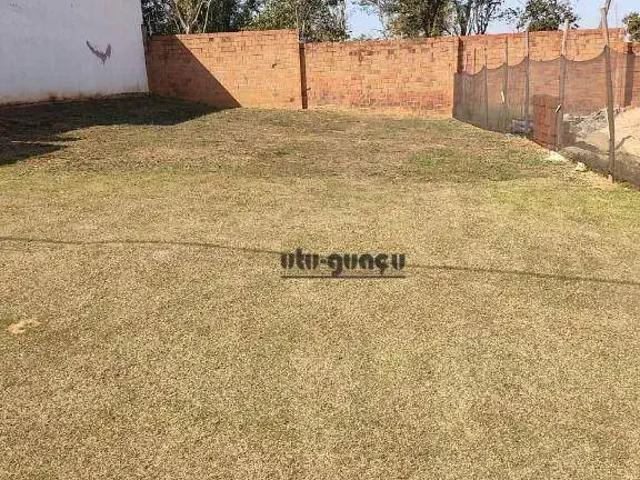 Terreno / Lote para Venda em Salto/SP Jardim Itaguaçu