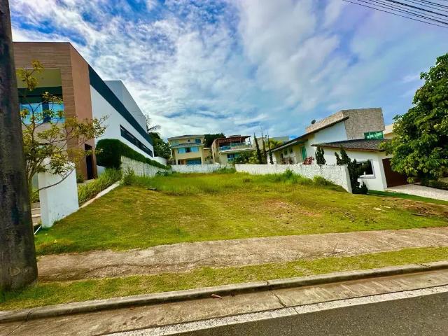 Terreno / Lote para Venda em Salvador/BA Alphaville II