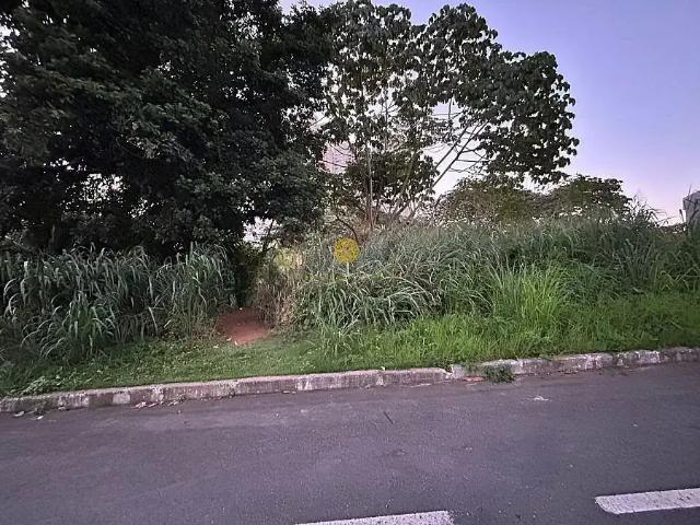 Terreno / Lote para Venda em Salvador/BA Patamares