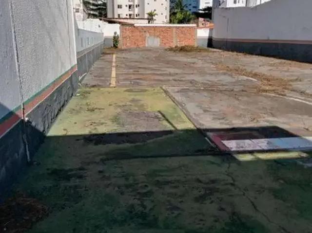 Terreno / Lote para Venda em Salvador/BA Pituba
