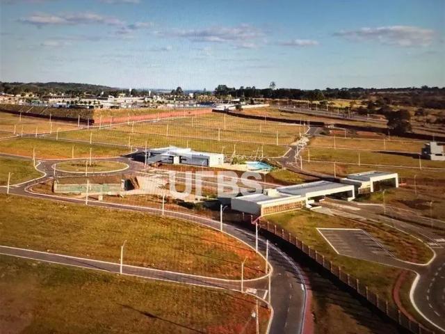 Terreno / Lote para Venda em Senador Canedo/GO Condomínio Alto da Boa Vista