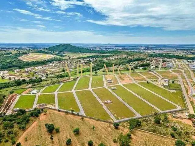 Terreno / Lote para Venda em Senador Canedo/GO Girassóis