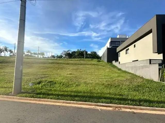 Terreno / Lote para Venda em Senador Canedo/GO Jardins Capri