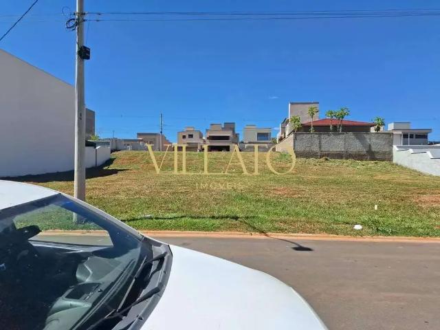 Terreno / Lote para Venda em Senador Canedo/GO Jardins Capri