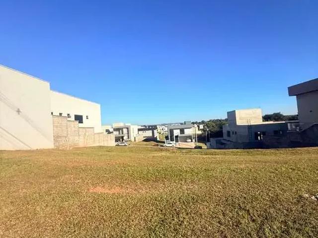 Terreno / Lote para Venda em Senador Canedo/GO Jardins Bolonha