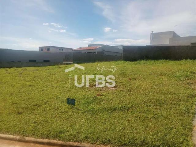 Terreno / Lote para Venda em Senador Canedo/GO Jardins Porto