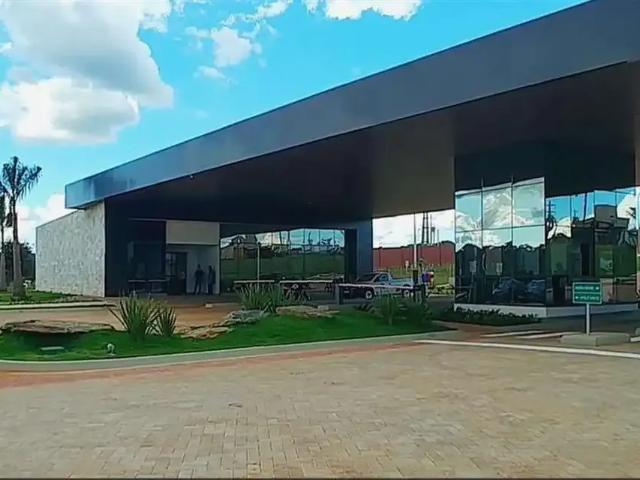 Terreno / Lote para Venda em Senador Canedo/GO Jardins Parma