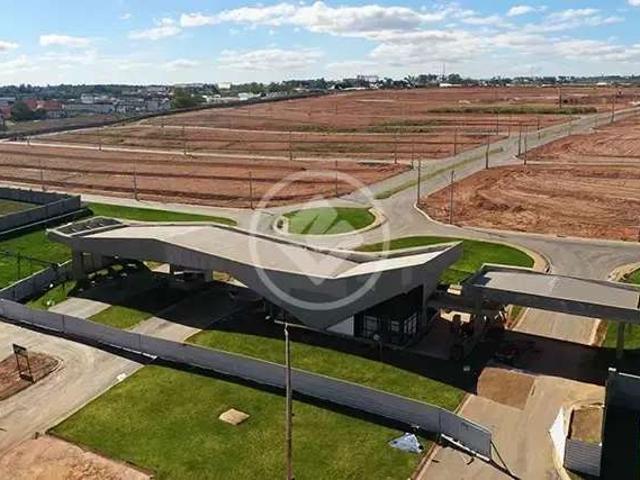 Terreno / Lote para Venda em Senador Canedo/GO Residencial Marília