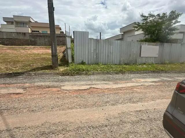 Terreno / Lote para Venda em Senador Canedo/GO Residencial Condomínio Jardim Veneza