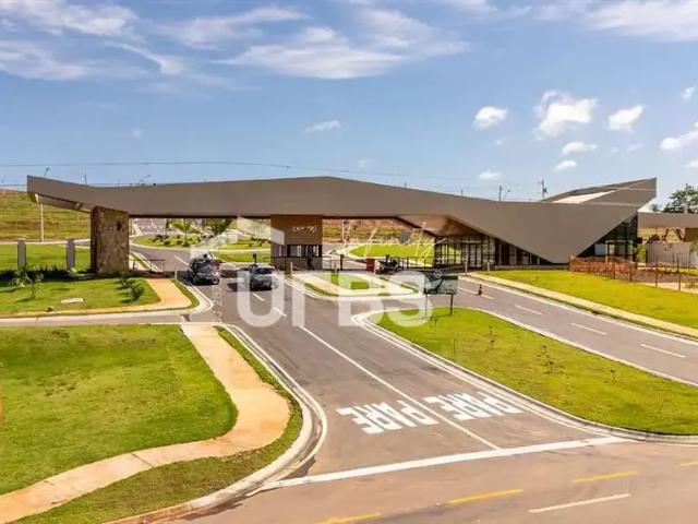 Terreno / Lote para Venda em Senador Canedo/GO Setor Central