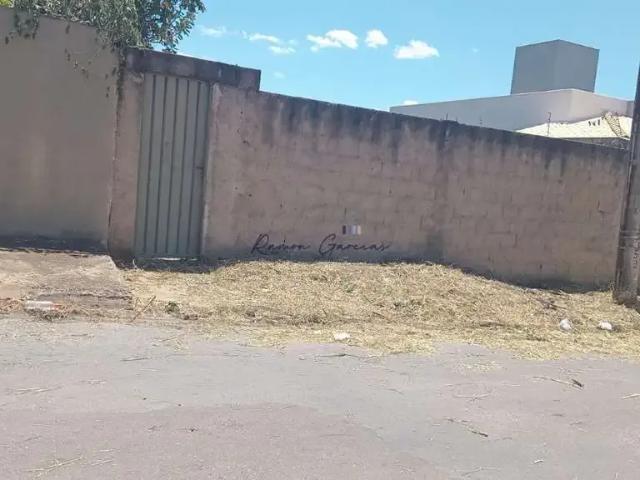 Terreno / Lote para Venda em Sete Lagoas/MG Mangabeiras