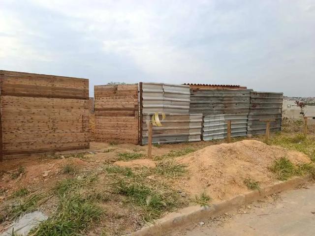 Terreno / Lote para Venda em Sete Lagoas/MG Boa Esperança