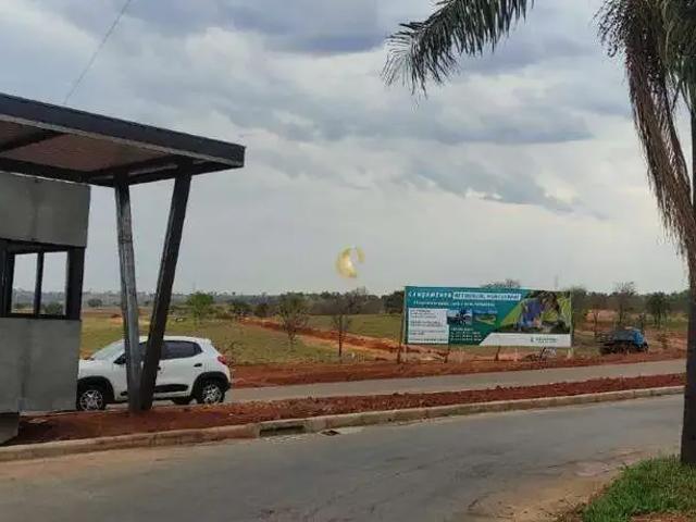 Terreno / Lote para Venda em Sete Lagoas/MG Residencial Montserrat