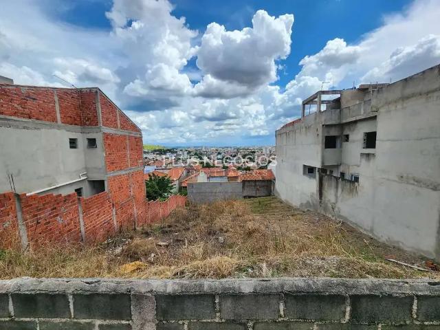 Terreno / Lote para Venda em Sorocaba/SP Jardim Prestes de Barros