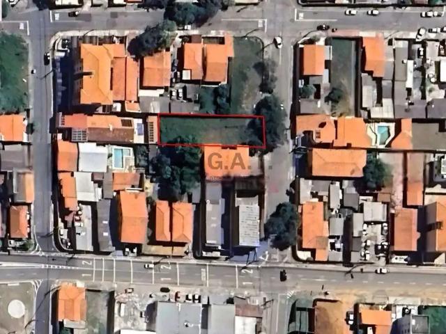Terreno / Lote para Venda em Sorocaba/SP Jardim Simus