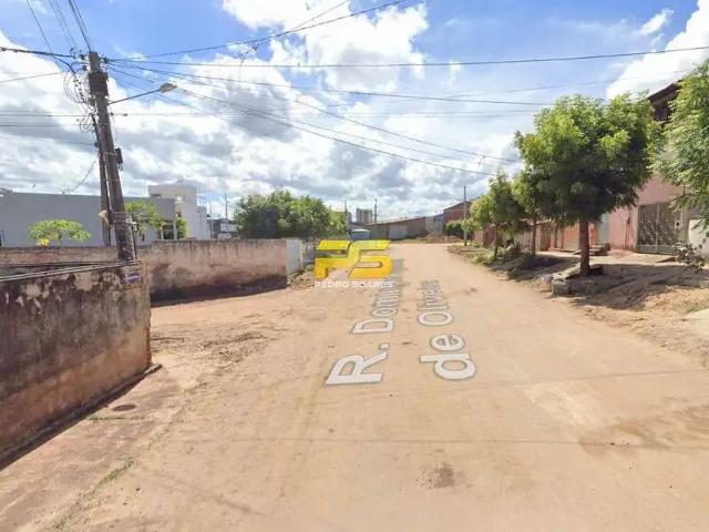 Terreno / Lote para Venda em Sousa/PB Estação