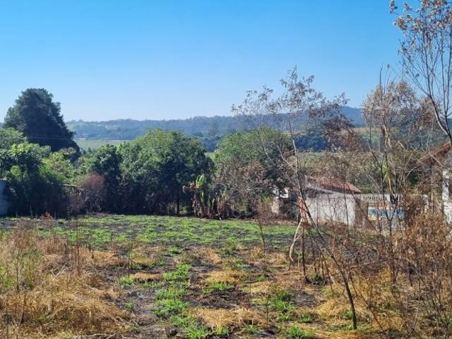 Terreno / Lote para Venda em Suzano/SP Ipelândia