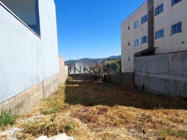 Terreno, Loteamento Campo das Aroeiras, Poços de Caldas, MG