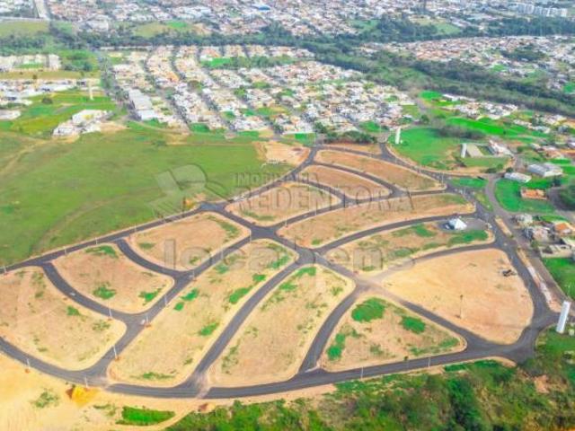 Terreno Padrão em Bady Bassitt