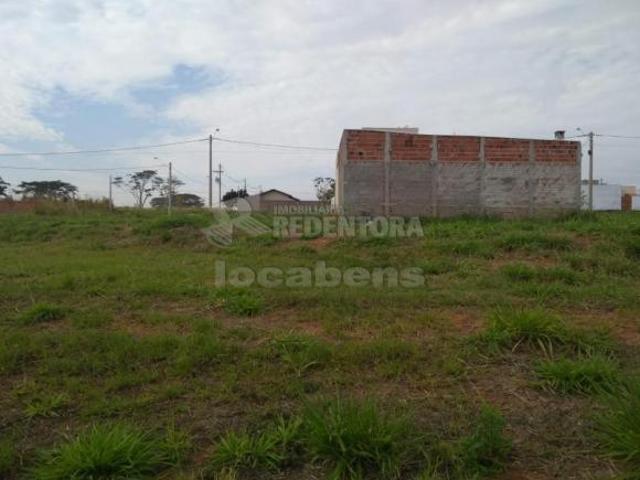 Terreno Padrão em Bady Bassitt