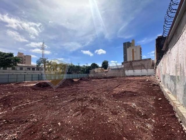 Terreno Padrão em Ribeirão Preto