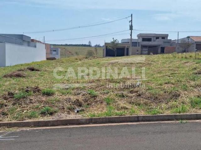 Terreno Padrão em São Carlos