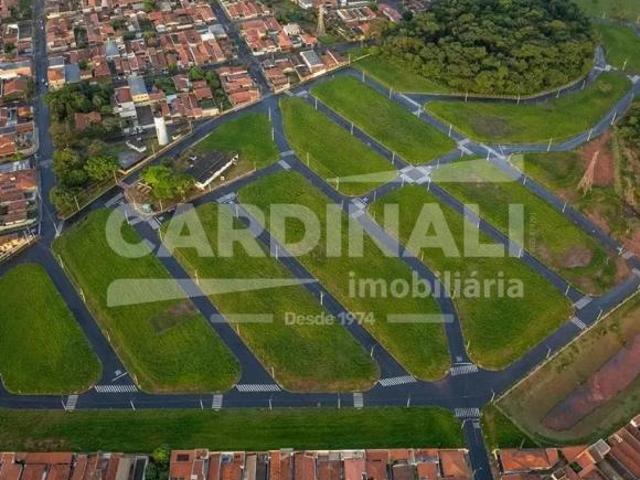 Terreno Padrão em SÃO CARLOS