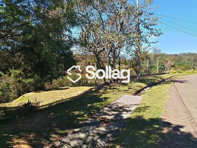 Terreno á venda com plano altimétrico pronto, vista para o lago com 1.736m no condomínio Vale da San