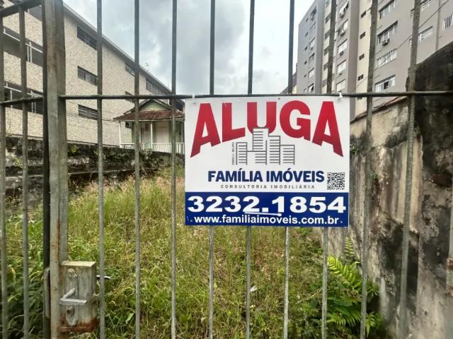 Terreno para alugar medindo 5,50 x 35,00 no Campo Grande em Santos