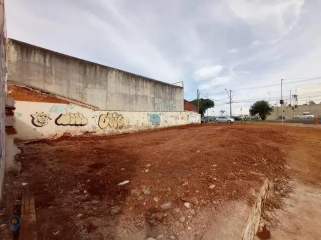 Terreno para alugar com 317 m² por R$2.900,00