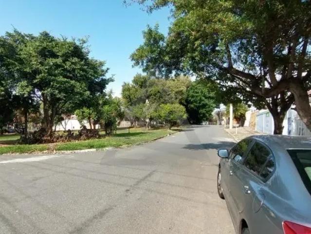 Terreno para alugar em Campinas, Parque São Quirino, com 409 m²