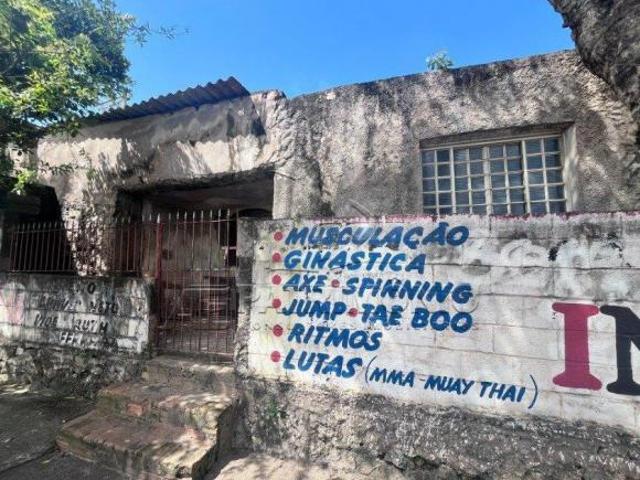 TERRENO PARA DEMOLIÇÃO BAIRRO VILA FIORI
