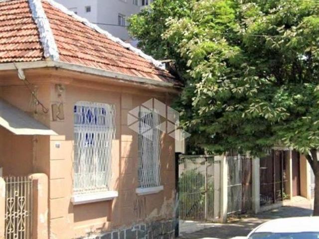 Terreno para fins comercial ou residencial no Menino Deus