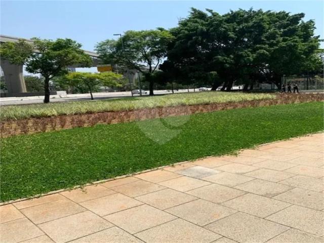 Terreno para locação em Cidade Monções SP