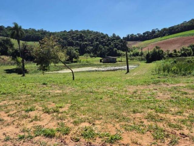 Terreno para Morar ou Descansar aos Finais de Semana