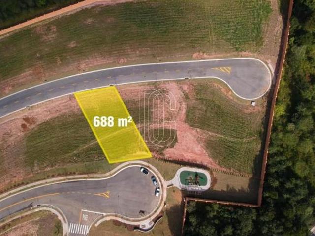 TERRENO PARA VENDA 688 M2, ÓTIMA TOPOGRAFIA, LEVE DECLIVE CONDOMÍNIO ALPHAVILLE JUNDIAÍ 2