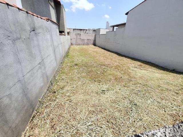 TERRENO para VENDA com 250m² no bairro Jardim Stella com 0 quartos e 0 vagas. Santo André, SP