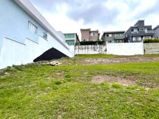 Terreno Para Venda Com 360m² No Residencial Valville 1 Em Santana de Parnaiba/sp
