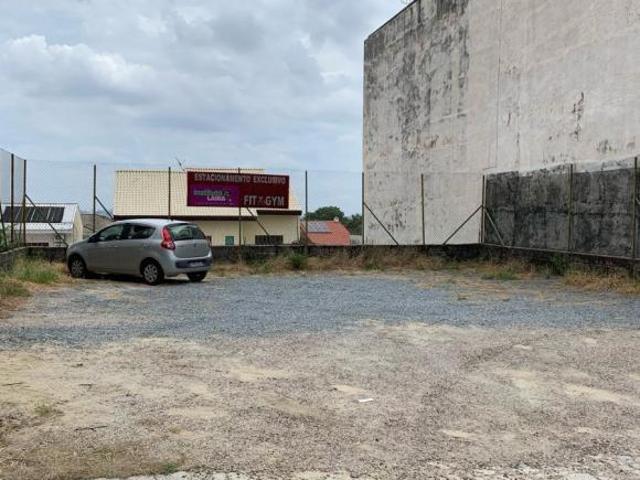 Terreno para venda e aluguel em Jardim Bandeirantes de 420.00m²