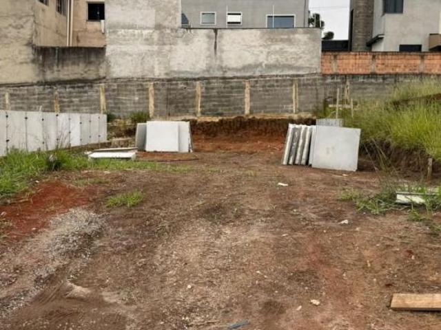 Terreno para Venda em Colombo, Paloma