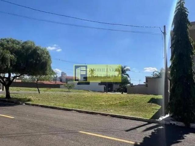 Terreno para venda em Condomínio D&apos itália de 10.00m²