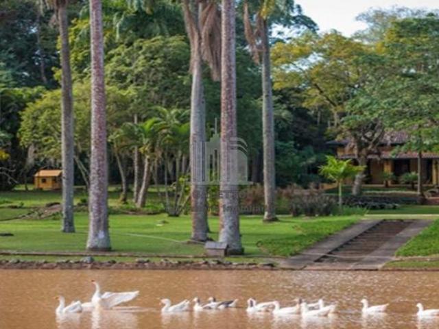 Terreno para venda em condomínio de alto Padrão em Valinhos, com mata nativa ao lado, muita área ver