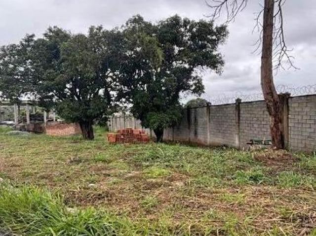 Terreno para venda em Condomínio Estância dos Lagos, Santa L