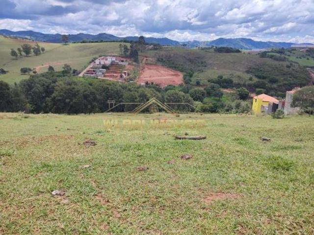 Terreno para Venda em Cambuí, Santo Antônio