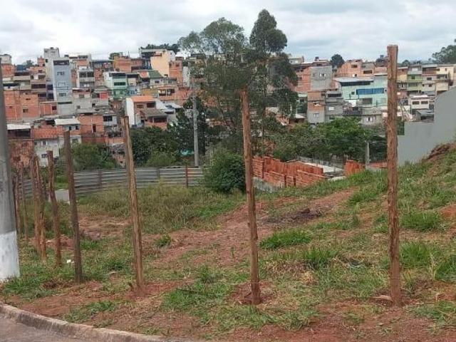 Terreno para Venda em Carapicuíba, Alto de Santa Lúcia